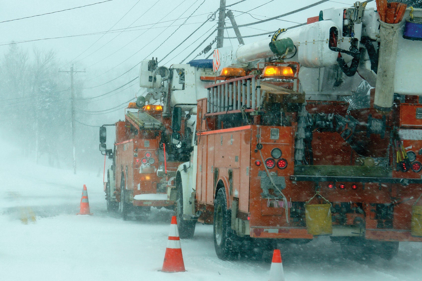 How to handle a power outage in cold weather | The Hanover Insurance Group