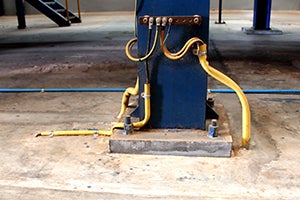 Grounding of commercial and industrial power systems | The Hanover ...
